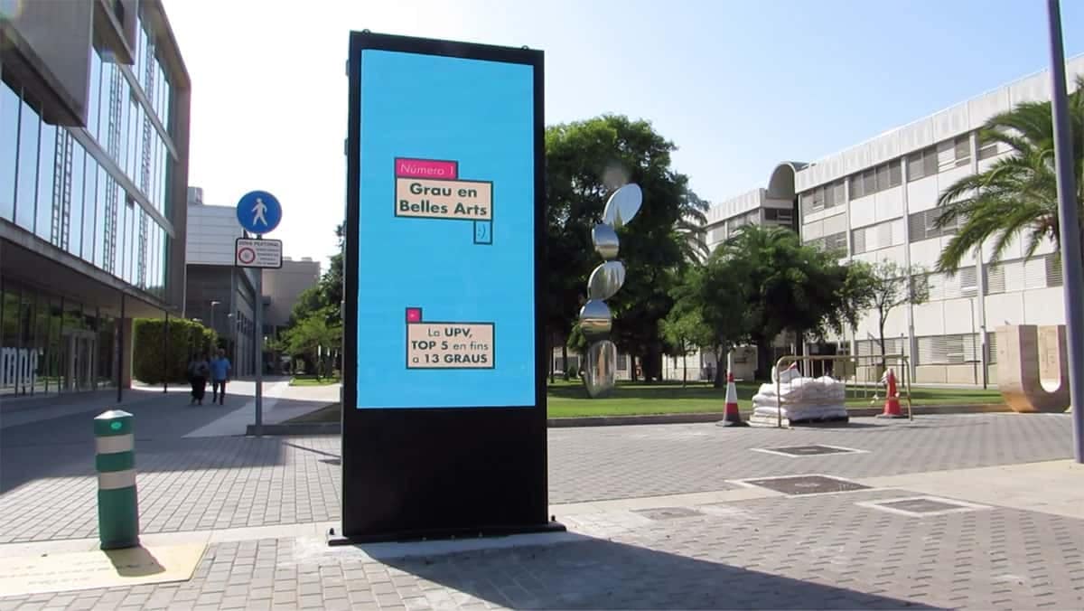Megalux diseña tótems digitales LED para la UPV